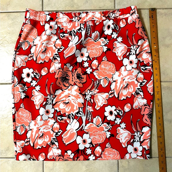 Liz Claiborne | Skirts | Plus Size Form Fitting Pencil Skirt | Poshmark